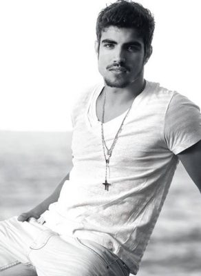 Caio Castro Pelado - Fotos vazadas do ator nu - Audiência da TV