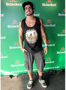 Caio Castro Pelado - Fotos vazadas do ator nu - Audiência da TV