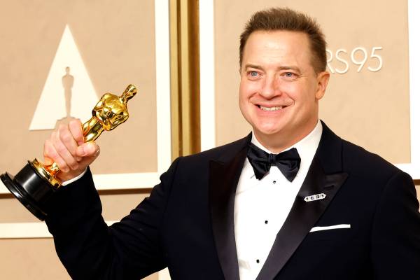 A BALEIA vence dois Oscar, incluindo Melhor Ator para Brendan Fraser ...