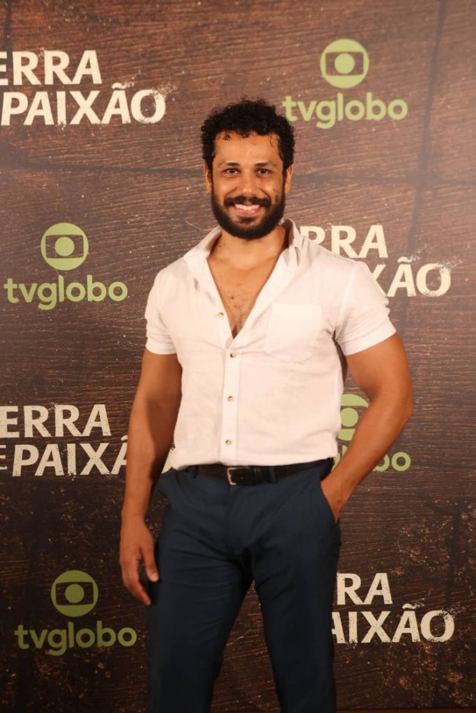 Amaury Lorenzo: Nudes vazadas do Ramiro ator de Terra e Paixão